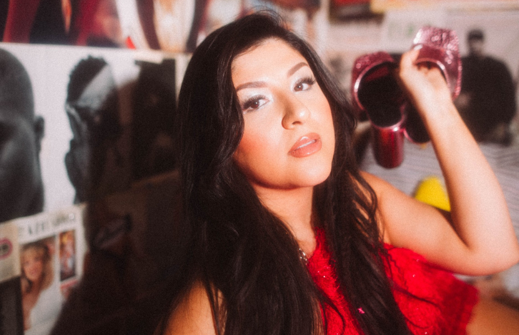 Win a Spot to See Melanie Pfirrman at a Private Mix Lounge! - Mix 107.9